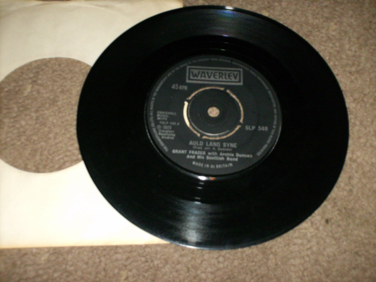 Grant Frazier With Archie Duncan & His Scottish Band - Auld Lang Syne ...